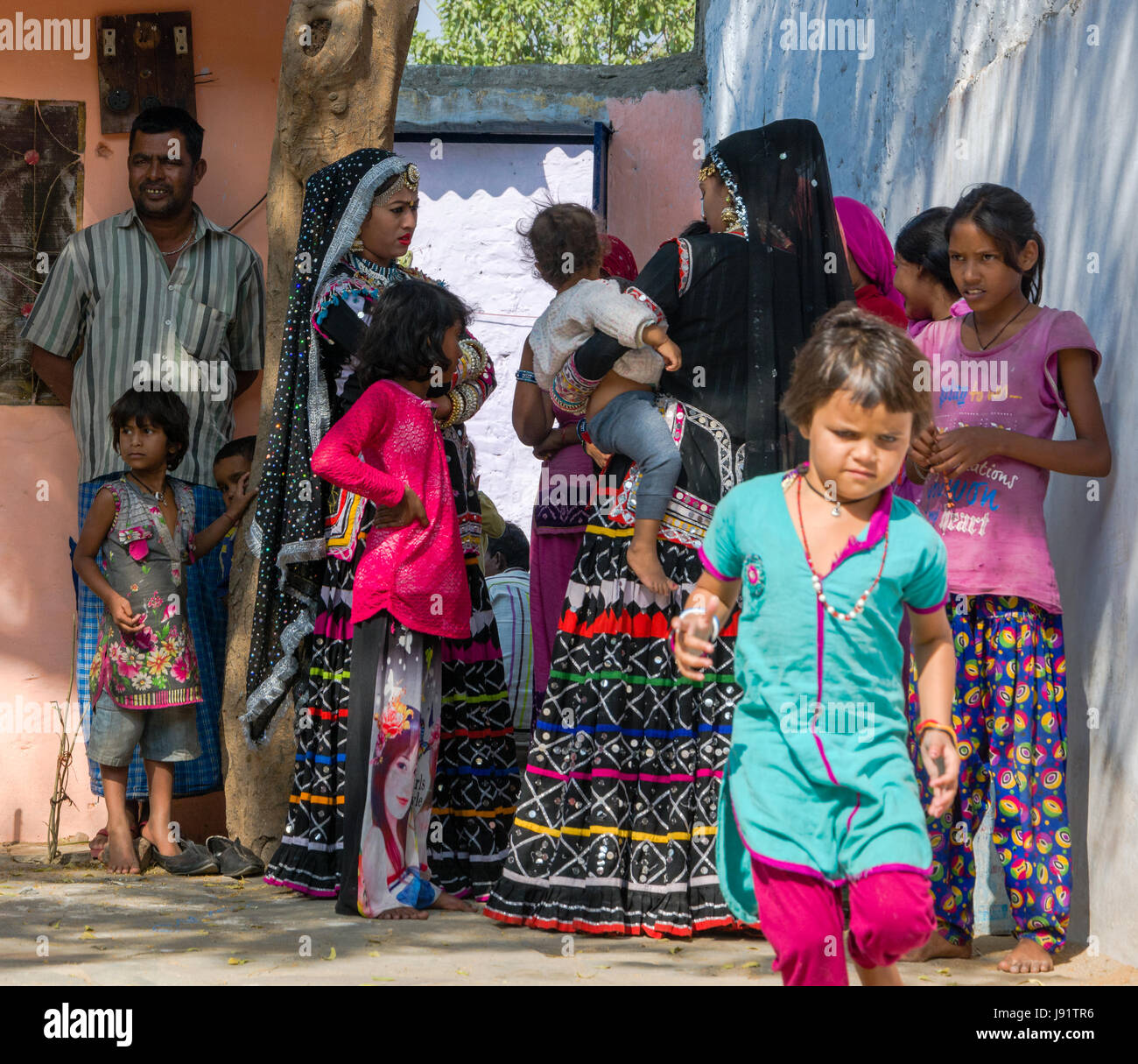 Kalbelia folk dancer girl rajasthan hi-res stock photography and images ...