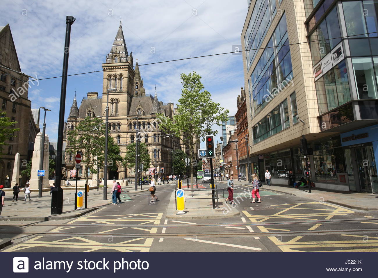 Manchester city centre skyline hi-res stock photography and images - Alamy
