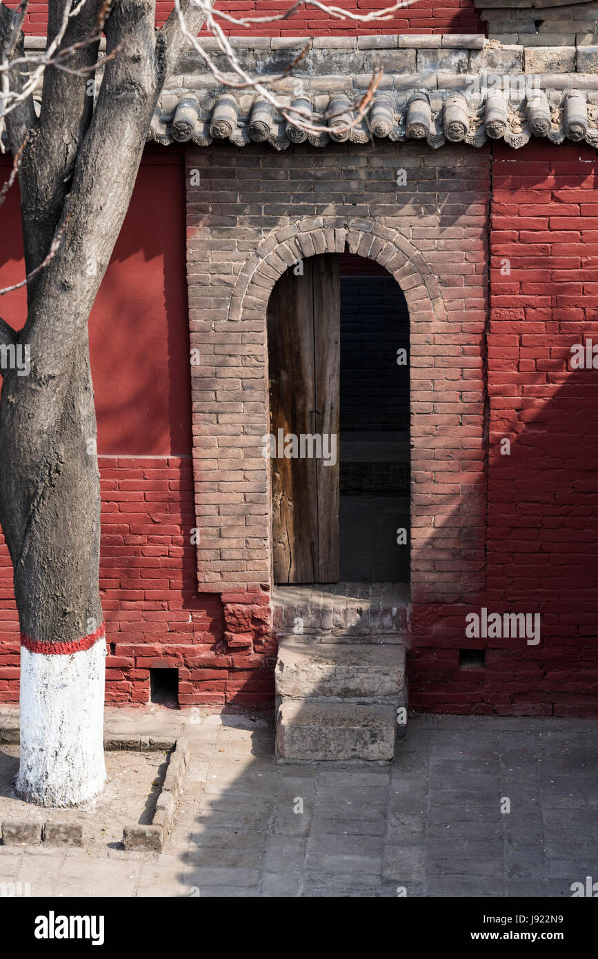 Shuanglin Temple, a large Buddhist temple from the Ming dynasty ...