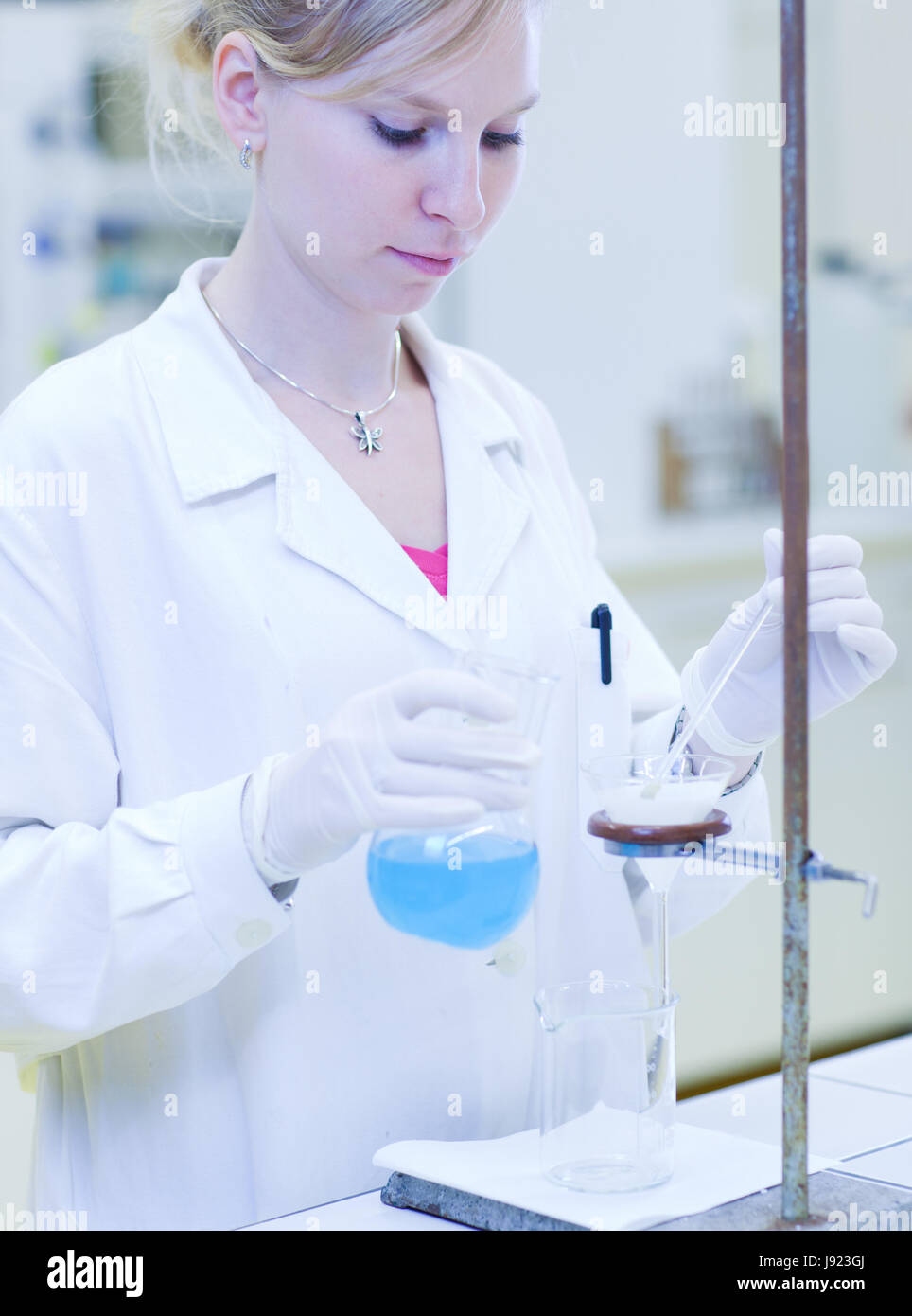Titration experiment hi-res stock photography and images - Alamy