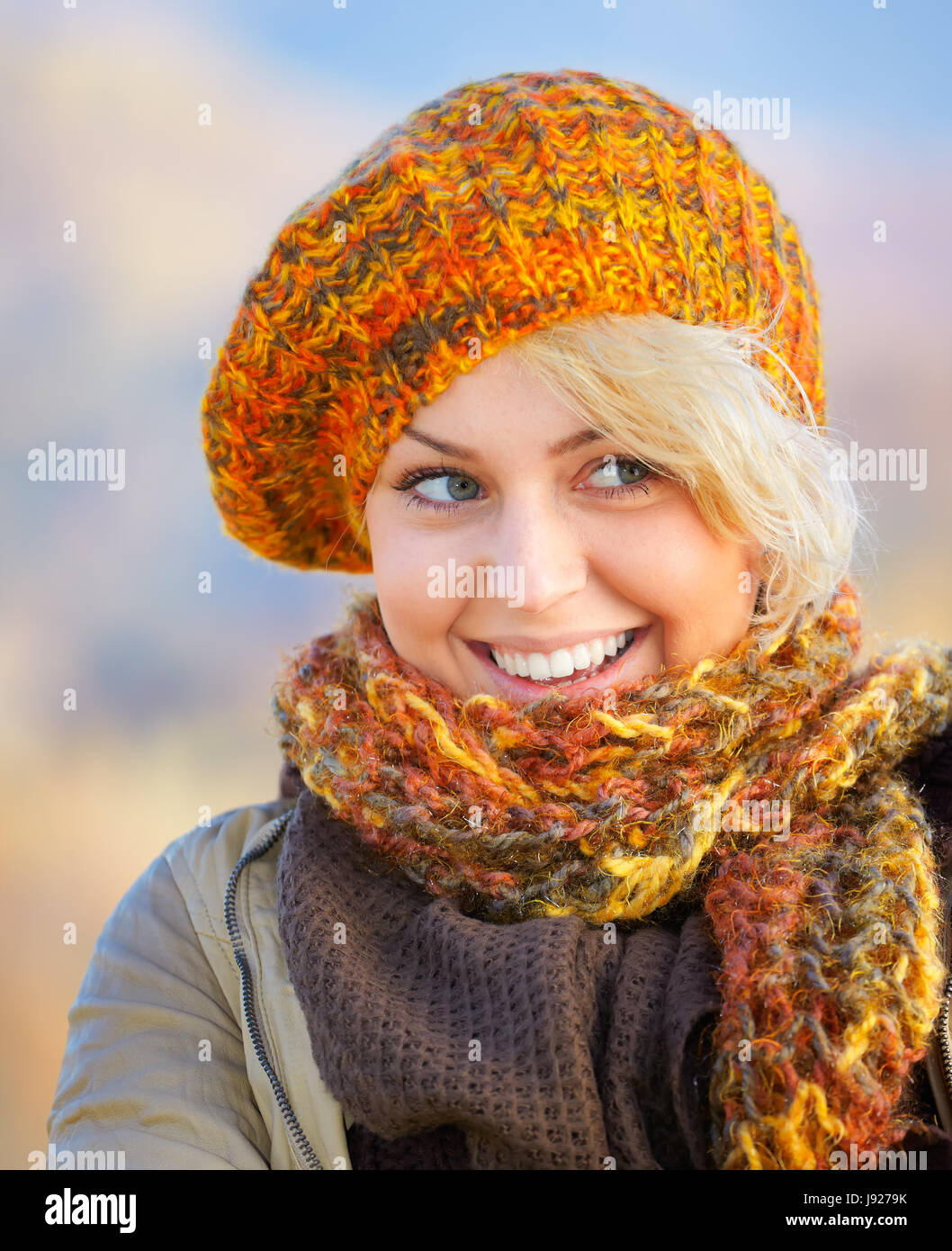 woman, laugh, laughs, laughing, twit, giggle, smile, smiling, laughter ...