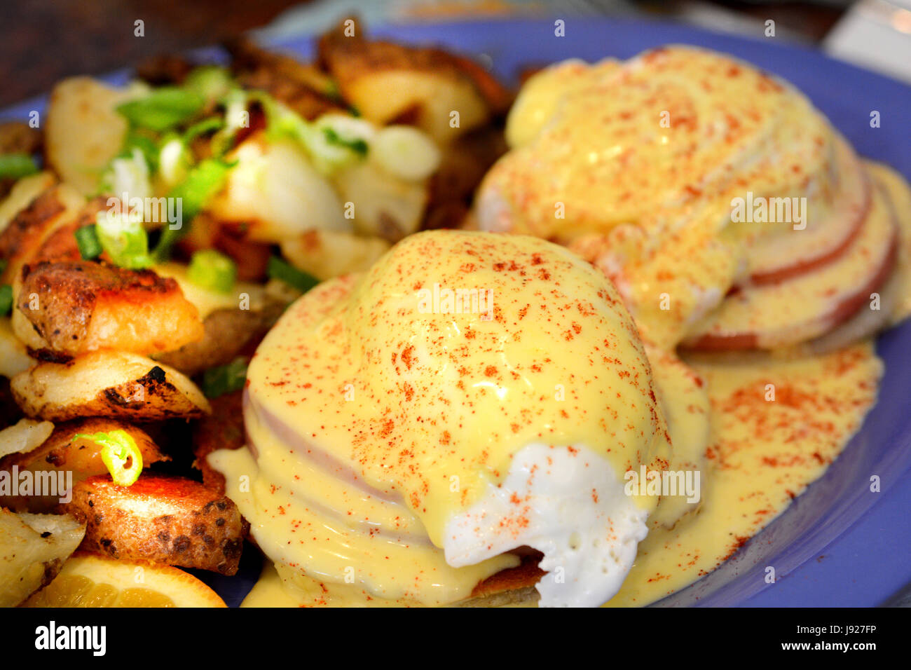 Eggs Benedict Breakfast Stock Photo - Alamy
