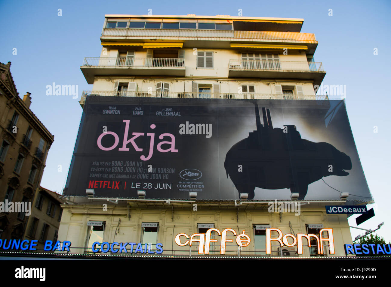 Cinema billboard hi-res stock photography and images - Alamy