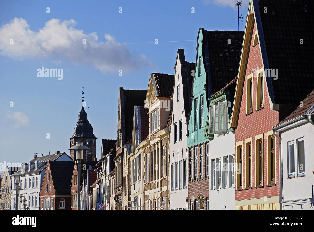 house, building, houses, gable, terrace houses, to reside, abode, abide ...