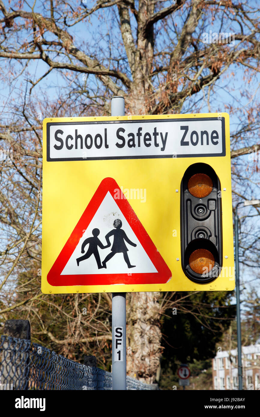 sign, signal, danger, walk, go, going, walking, travel, education, city ...