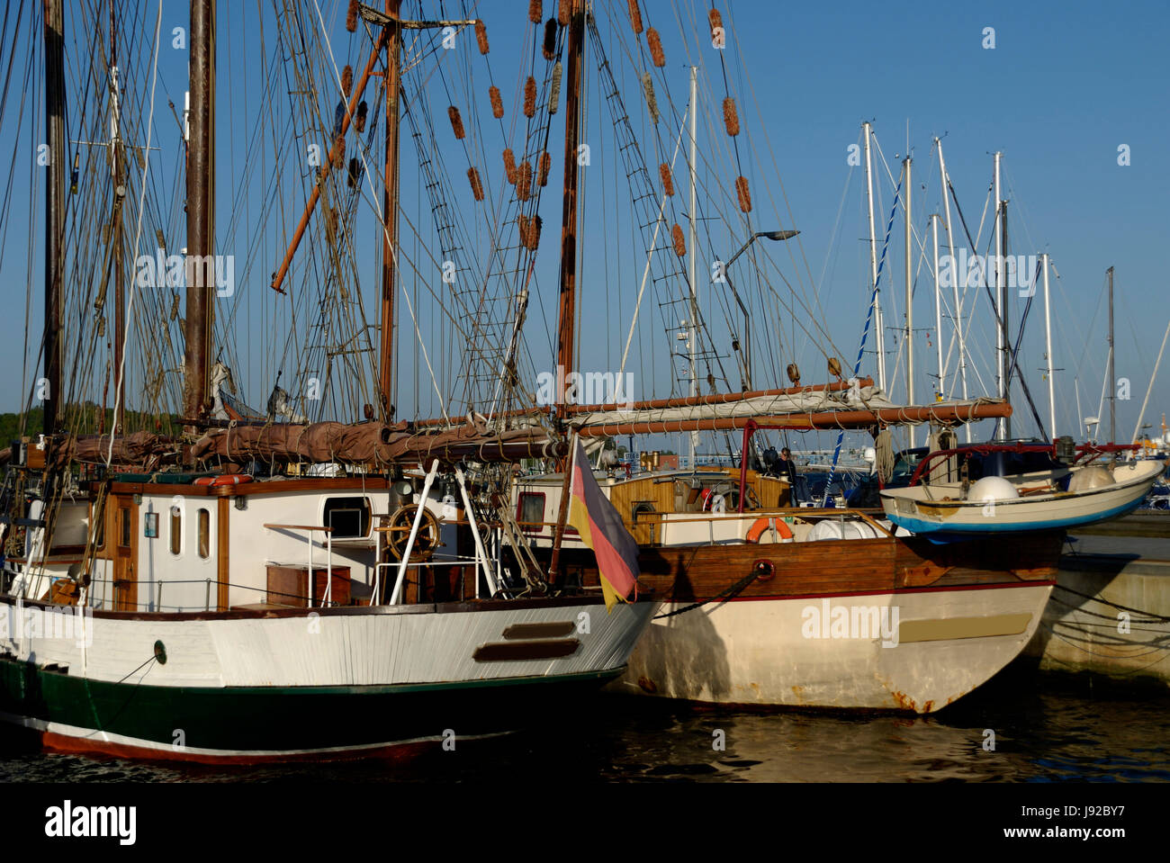 ships, sailing boat, sailboat, rowing boat, boat, watercraft, harbor ...