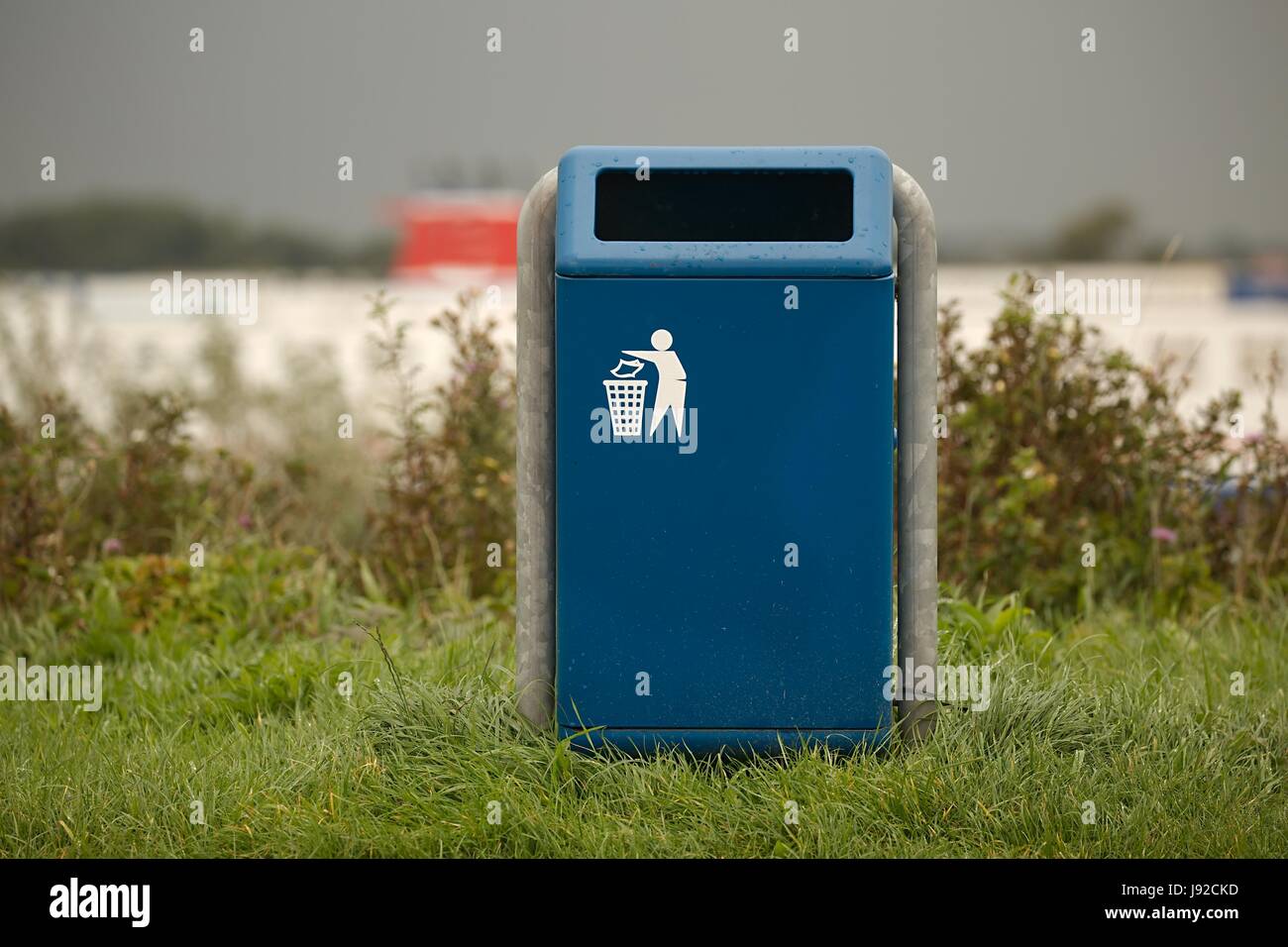 Dustbin in a park Stock Photo - Alamy