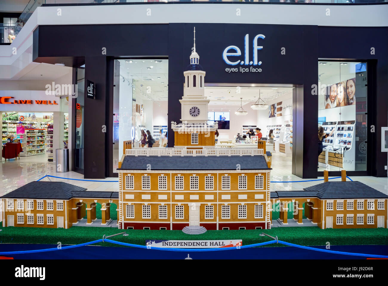 Glendale Galleria, MAY 28: The Lego Americana roadshow (Independence ...