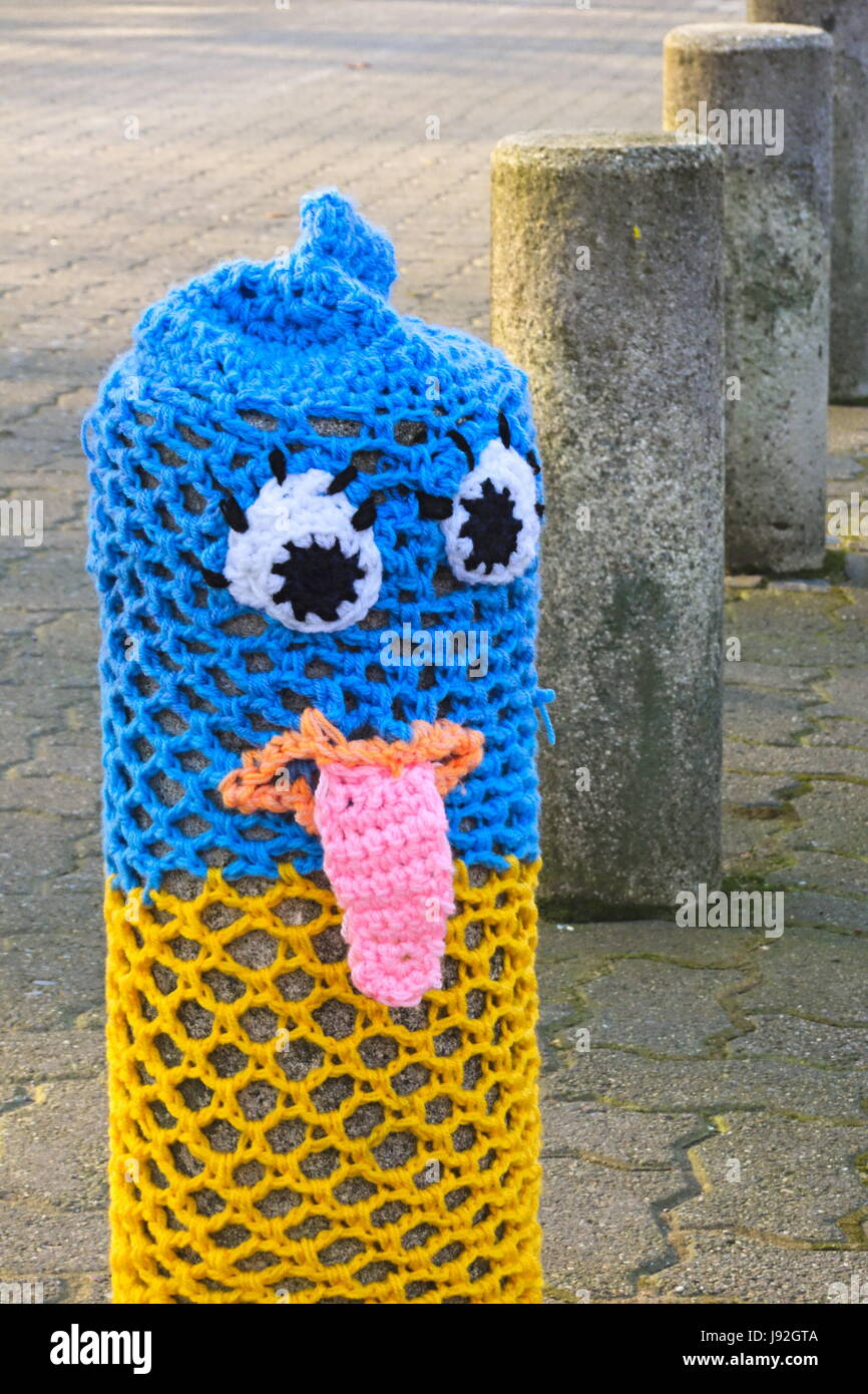 Guerilla crochet hi-res stock photography and images - Alamy