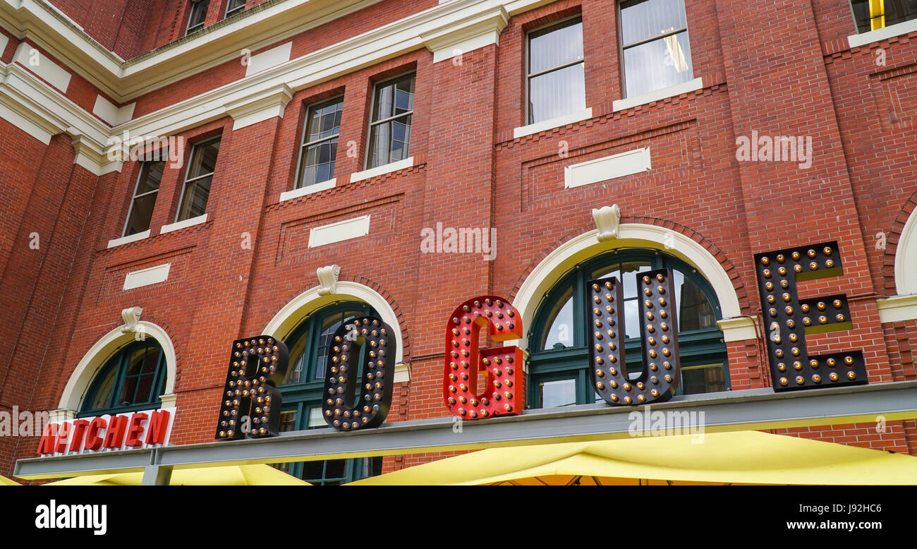 Rogue restaurant in Vancouver - CANADA Stock Photo - Alamy