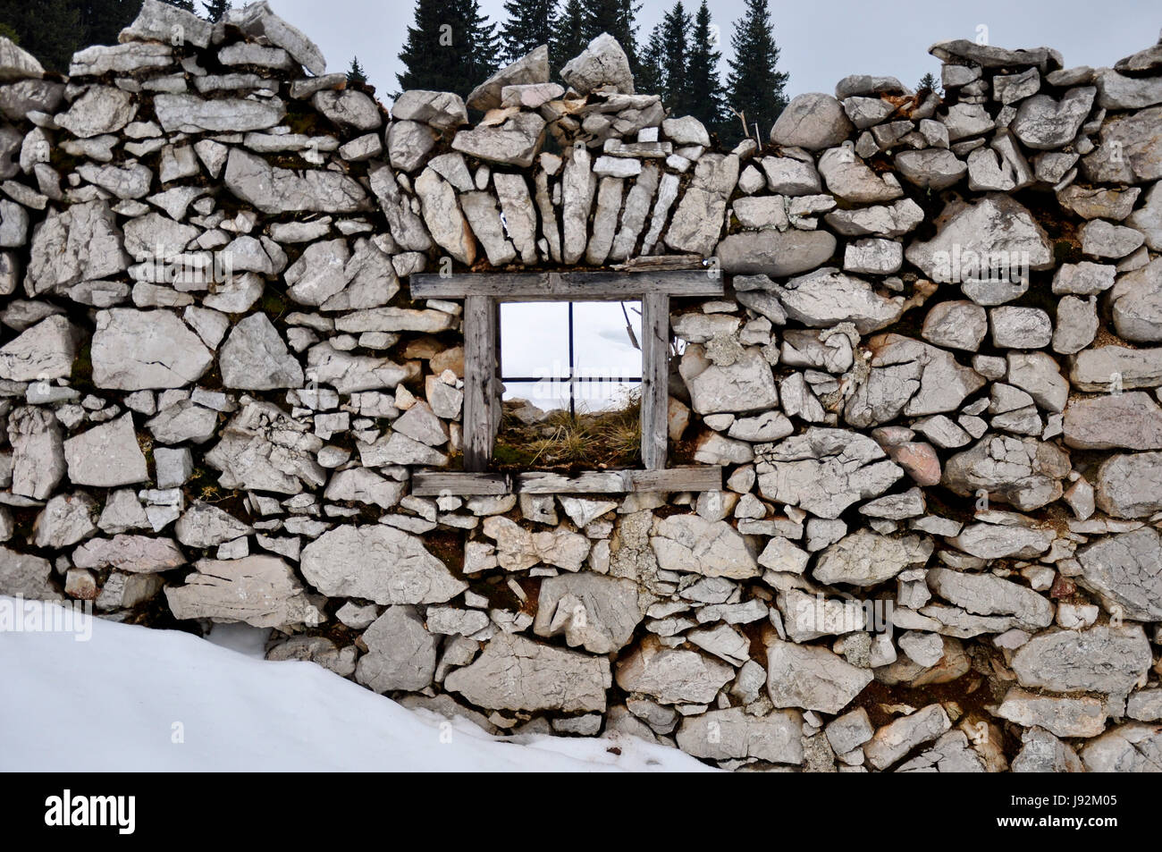 winter, window, porthole, dormer window, pane, cold, wall, broken ...
