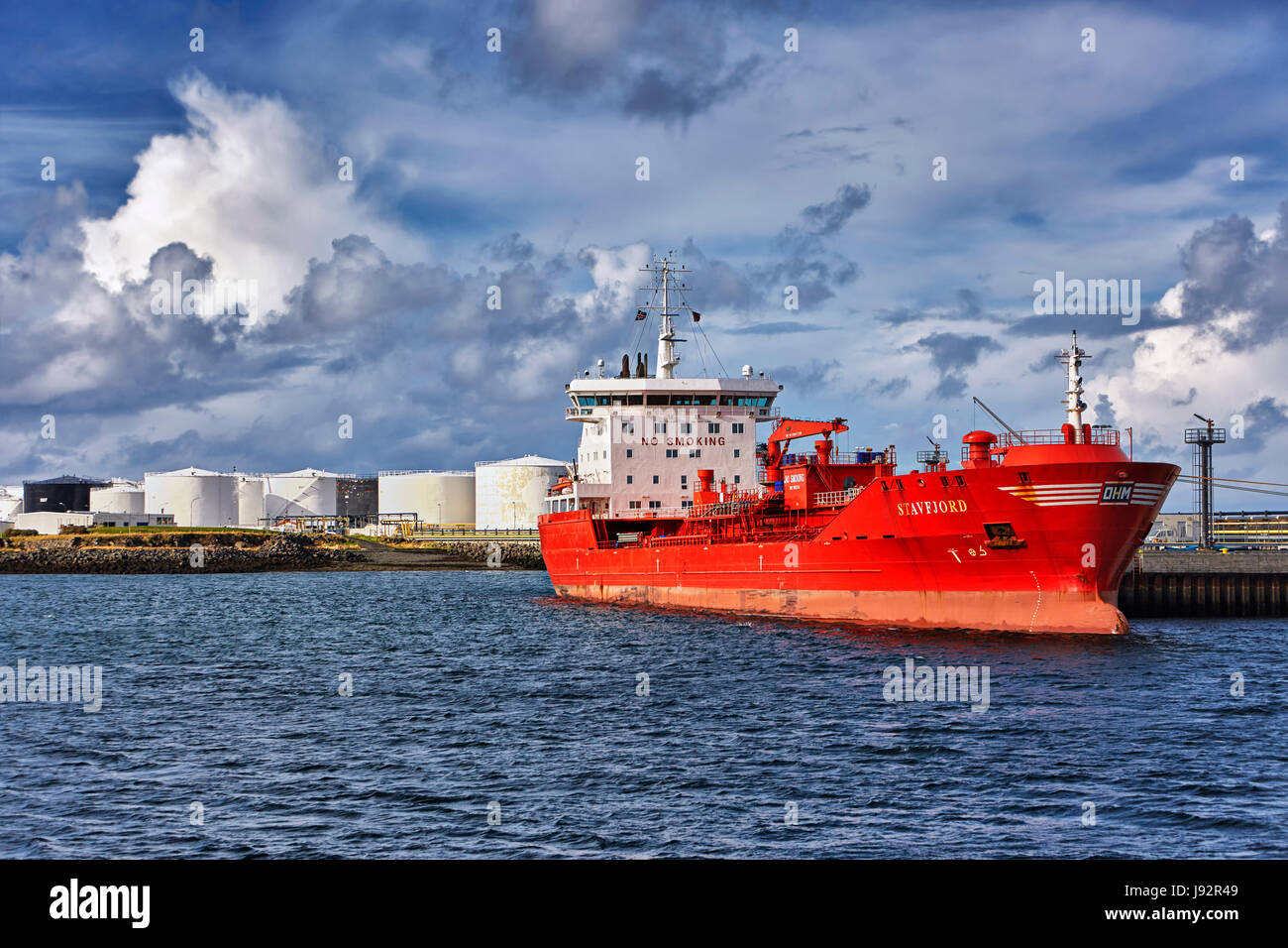 Yellow tanker hi-res stock photography and images - Alamy