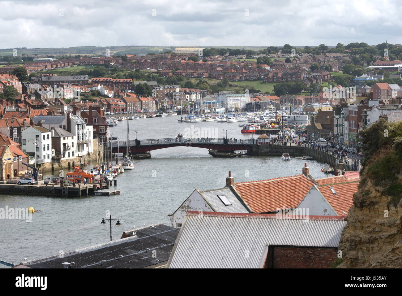 Whitby ships hi-res stock photography and images - Alamy