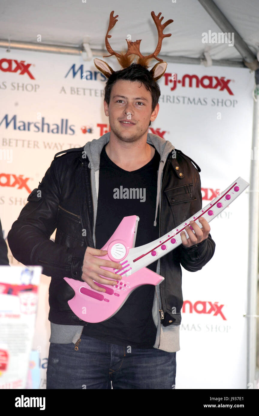 Cory Monteith at the 'Carol-Oke' Contest at Bryant Park in New York ...