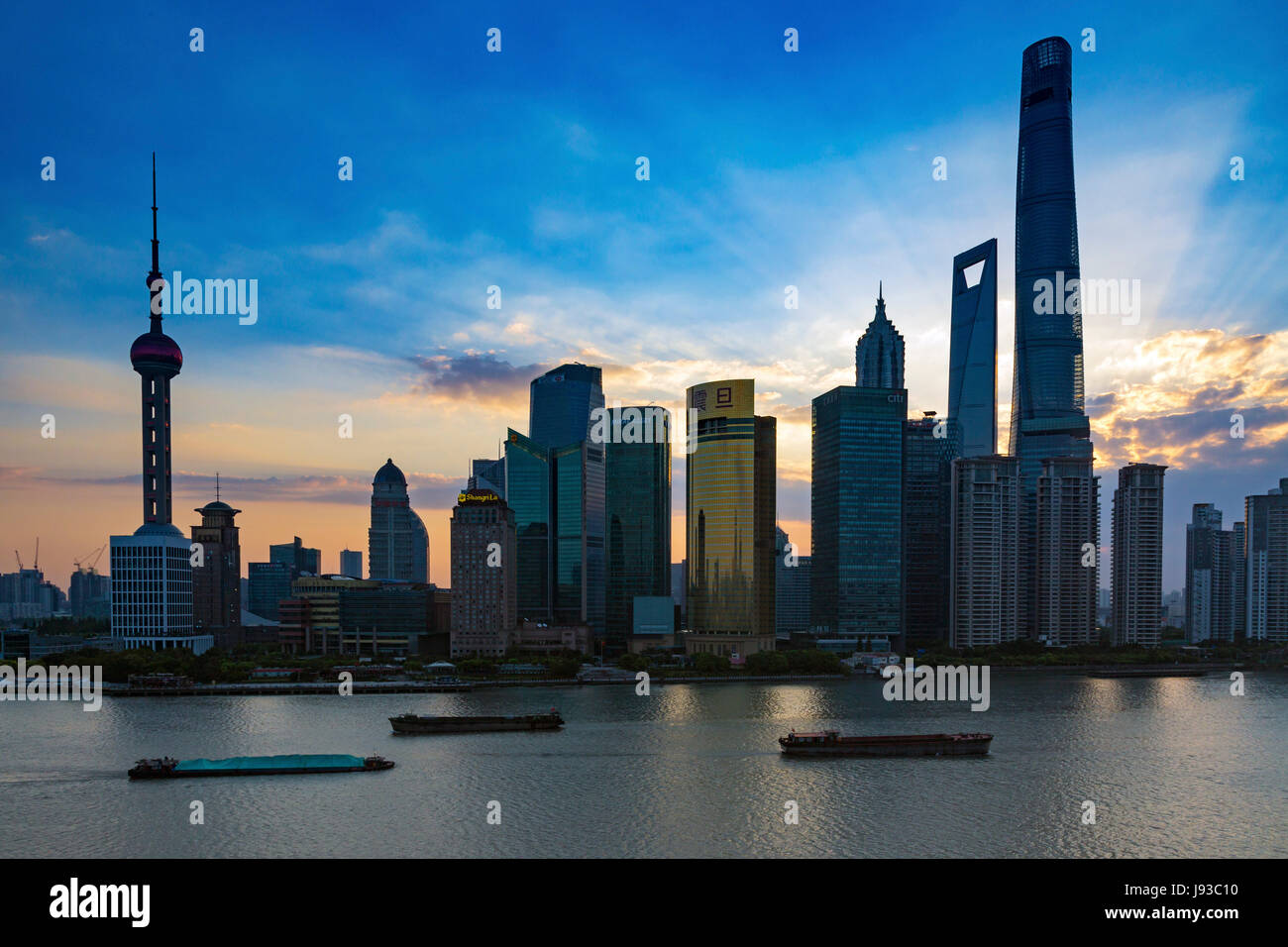 China oriental hi-res stock photography and images - Alamy