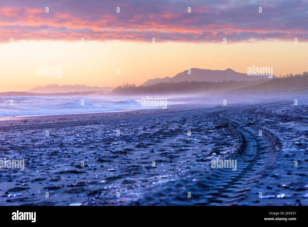 Sunset, Long Beach, Pacific Rim National Park, Vancouver Island ...