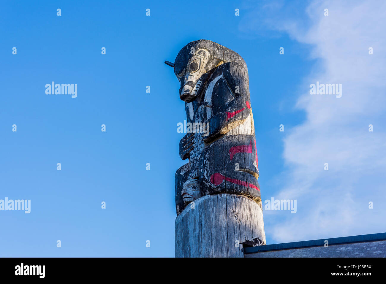 First Nations carving, Ucluelet, Vancouver Island, British Columbia ...