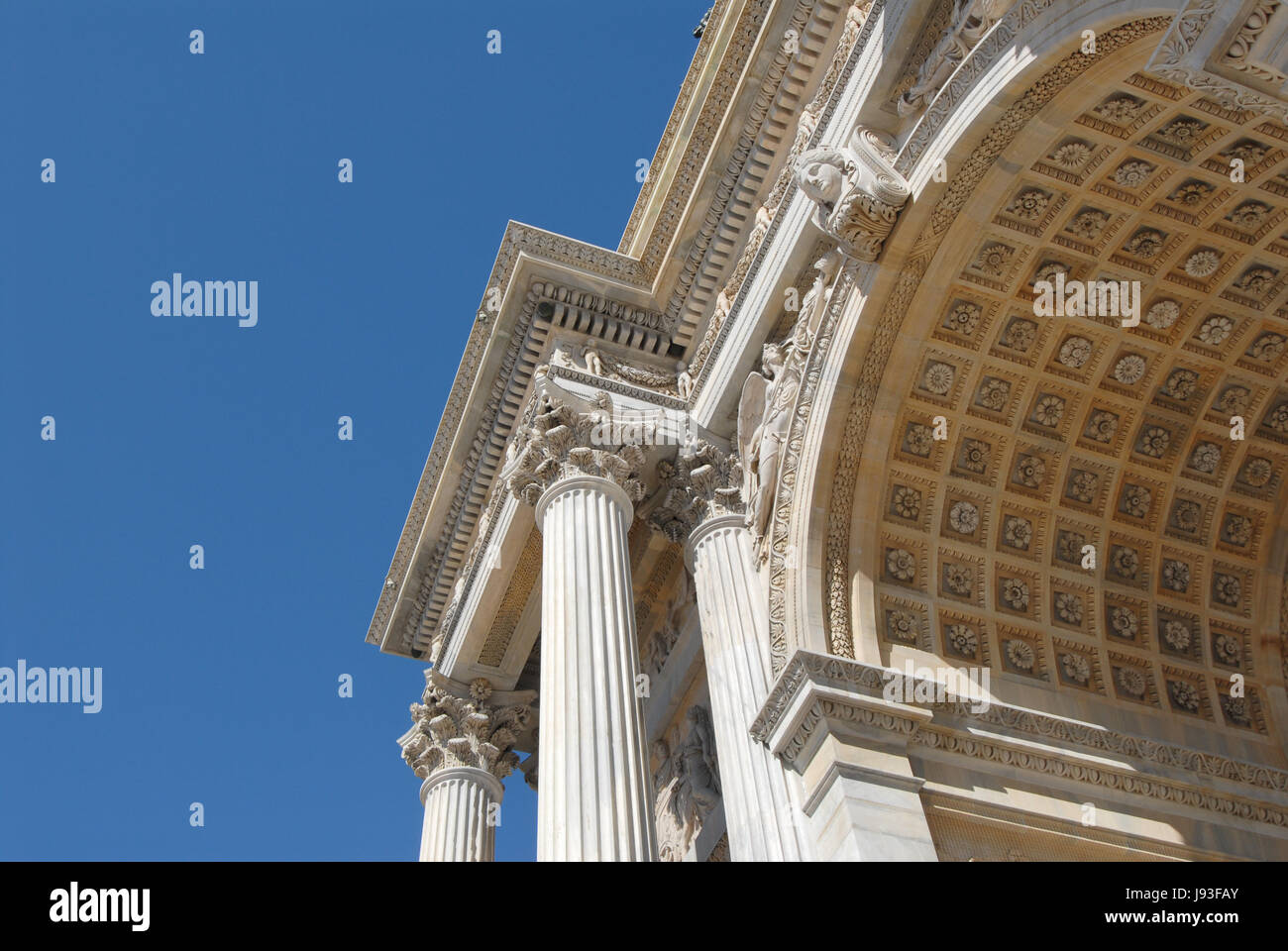 Renaissance columns hi-res stock photography and images - Alamy