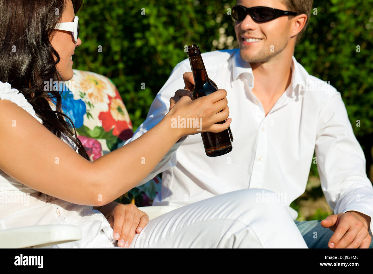 drink, drinking, bibs, garden, outside, beer, gardens, buzzer, beer ...