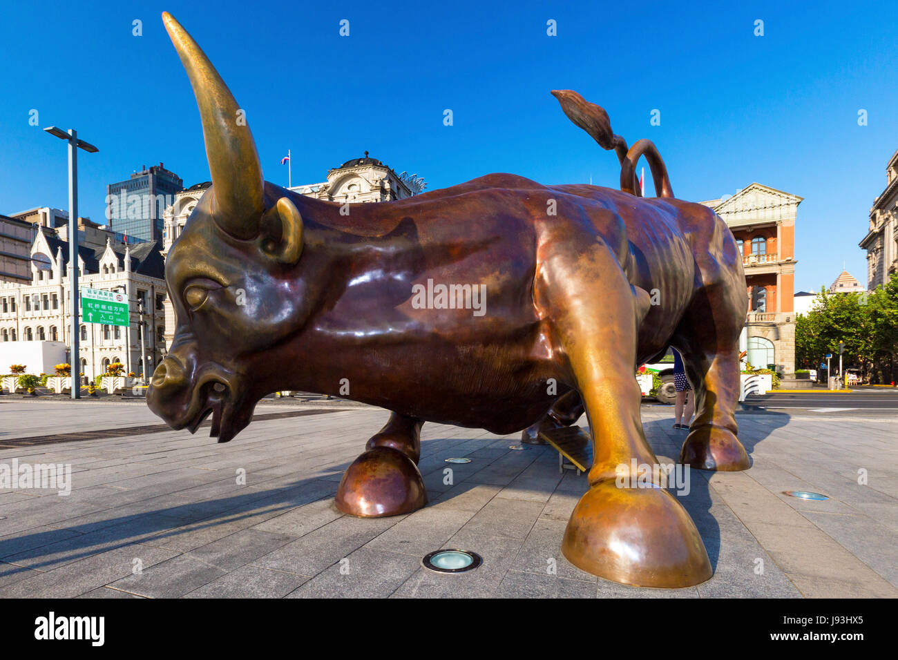 The Bull on the Bund, Shanghai, China Stock Photo - Alamy