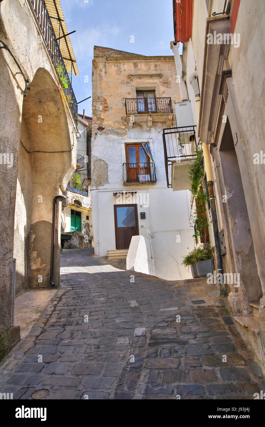Alleyway. Tursi. Basilicata. Italy Stock Photo - Alamy