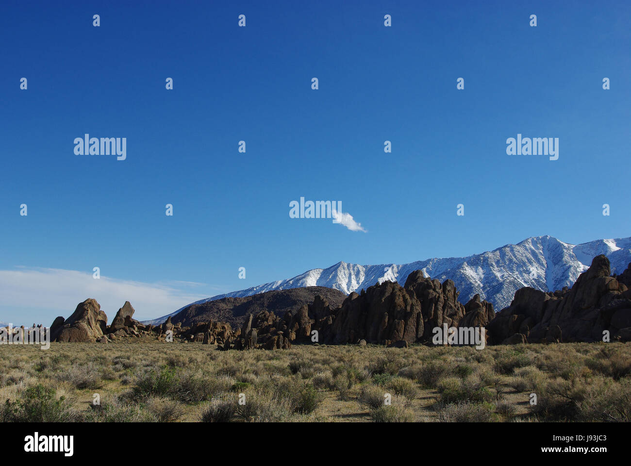 formation, rock, shrub, bush, mountain range, mountain, blue, desert ...