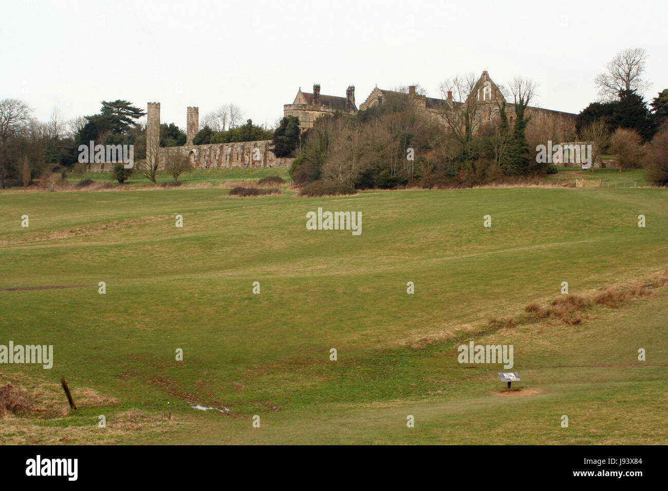 'senlac hill' hi-res stock photography and images - Alamy