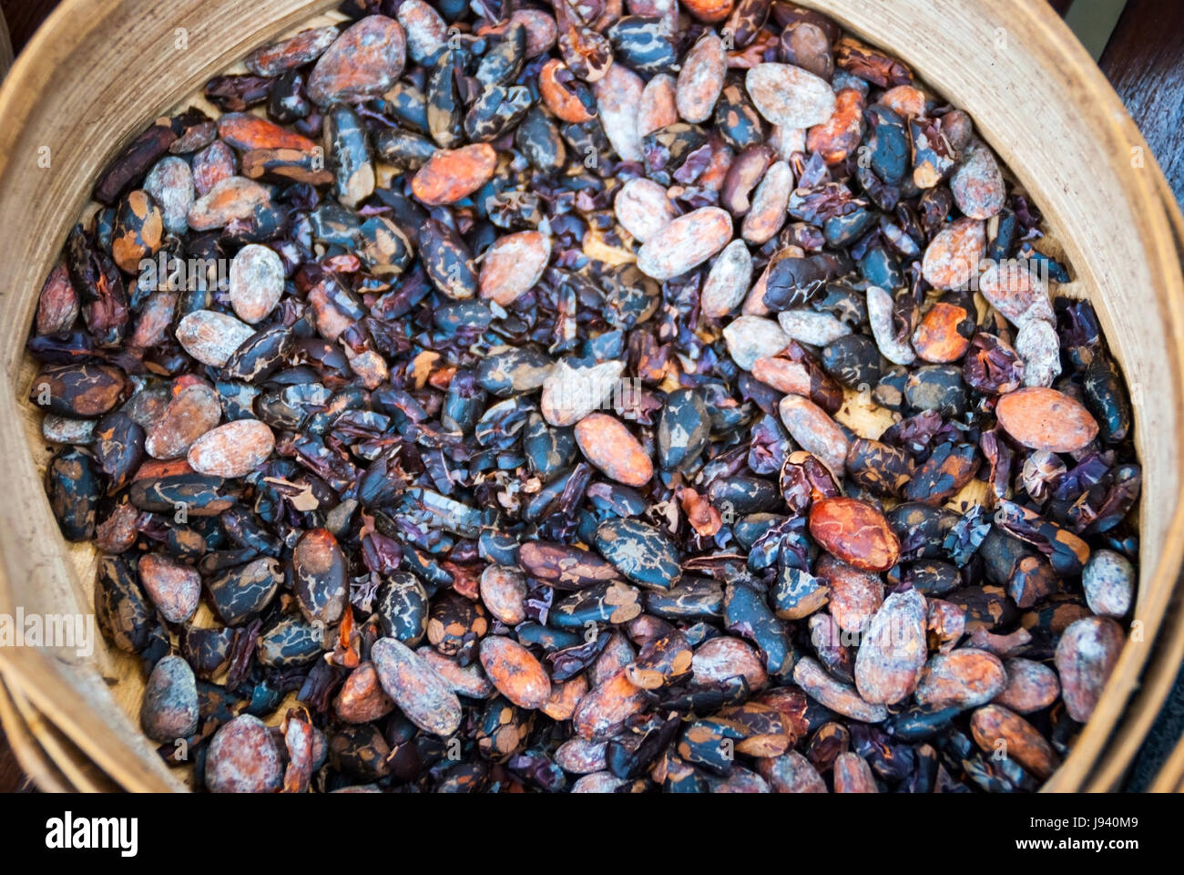 Cacao seeds hi-res stock photography and images - Alamy
