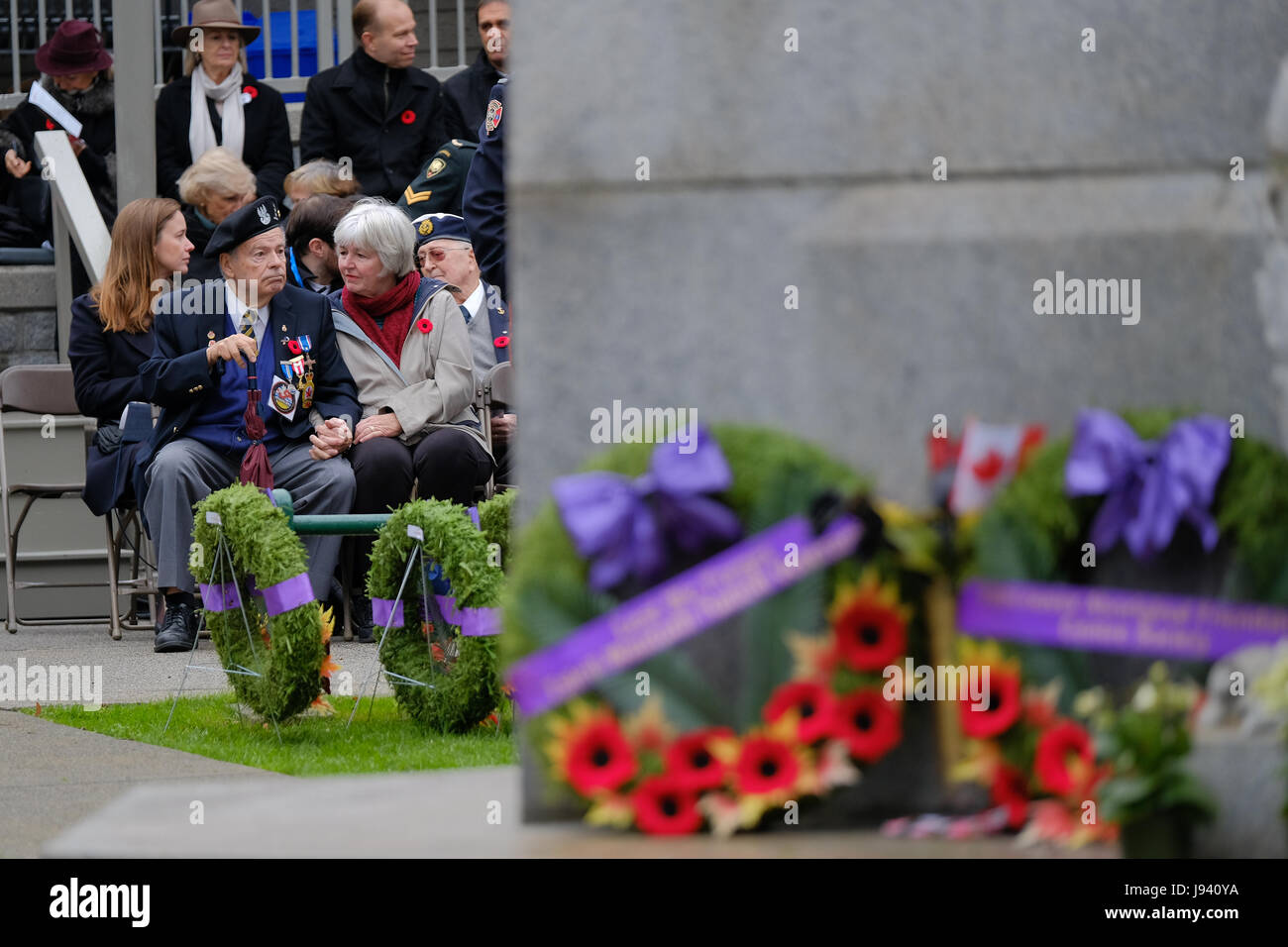 War remembrance ceremony hi-res stock photography and images - Alamy