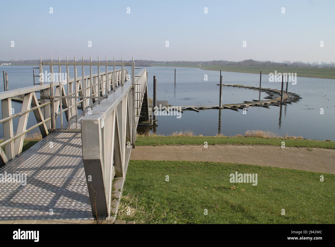 bridge, goal, passage, gate, archgway, gantry, metal, sharpen, salt ...