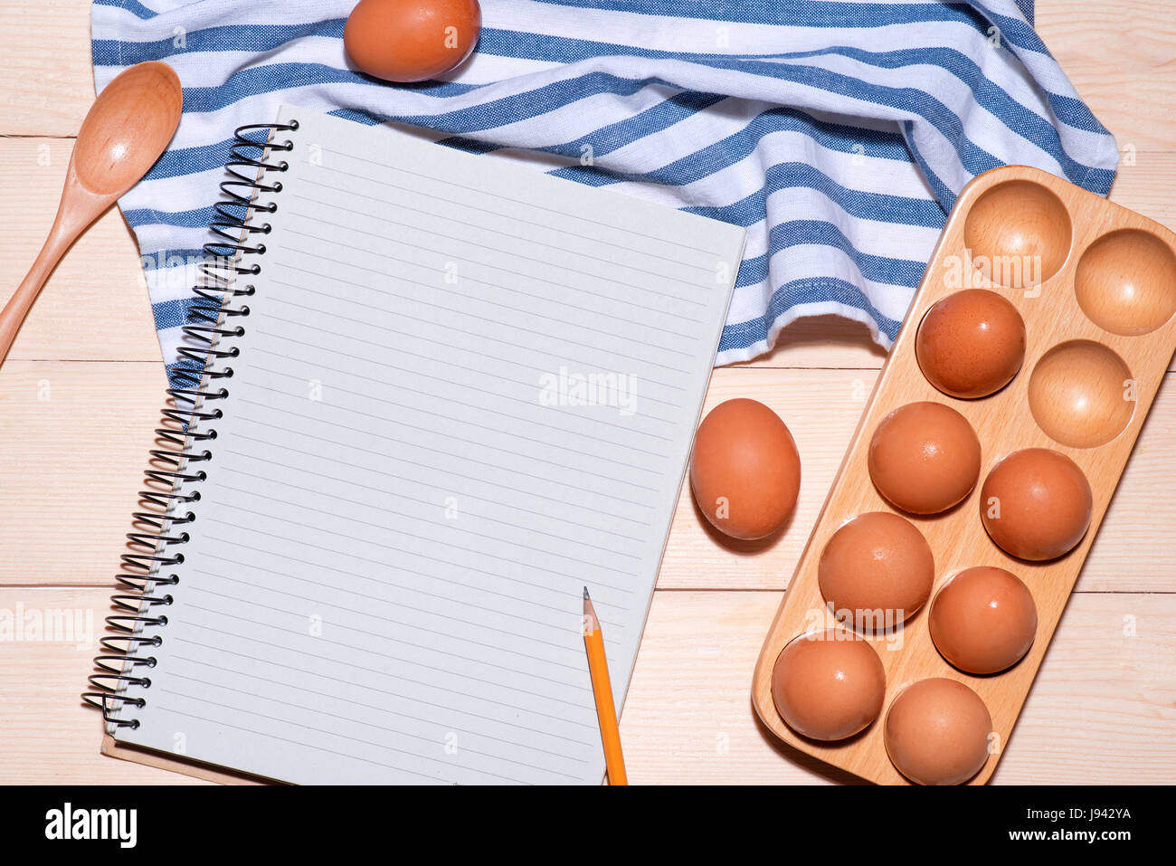 Blank recipe book pages hi-res stock photography and images - Alamy