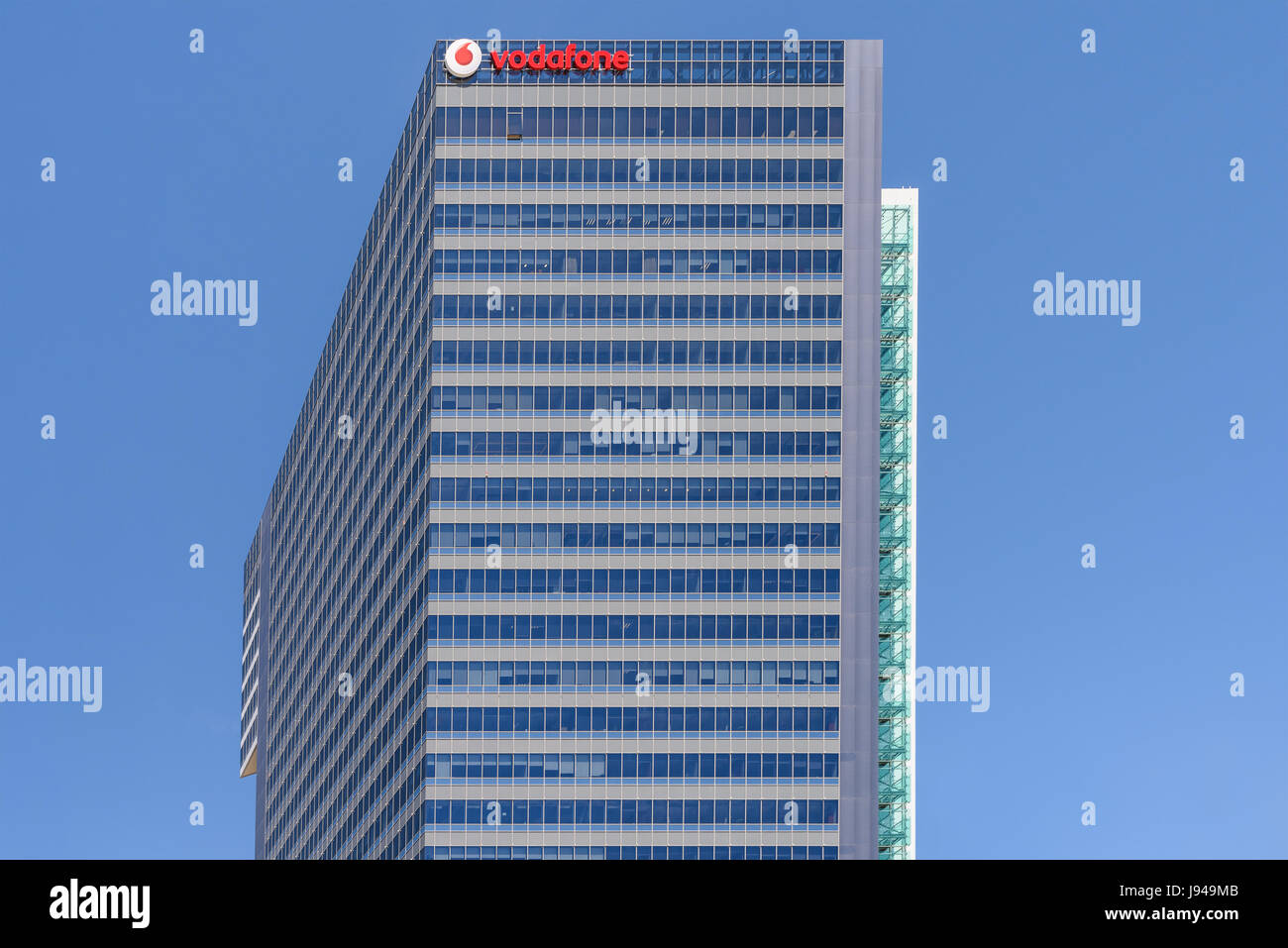 Business bright modern office glass hi-res stock photography and images ...