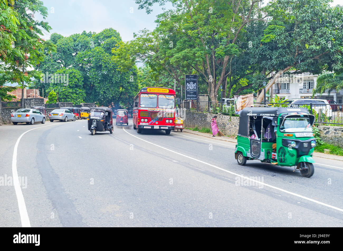 Kandy colombo highway hi-res stock photography and images - Alamy