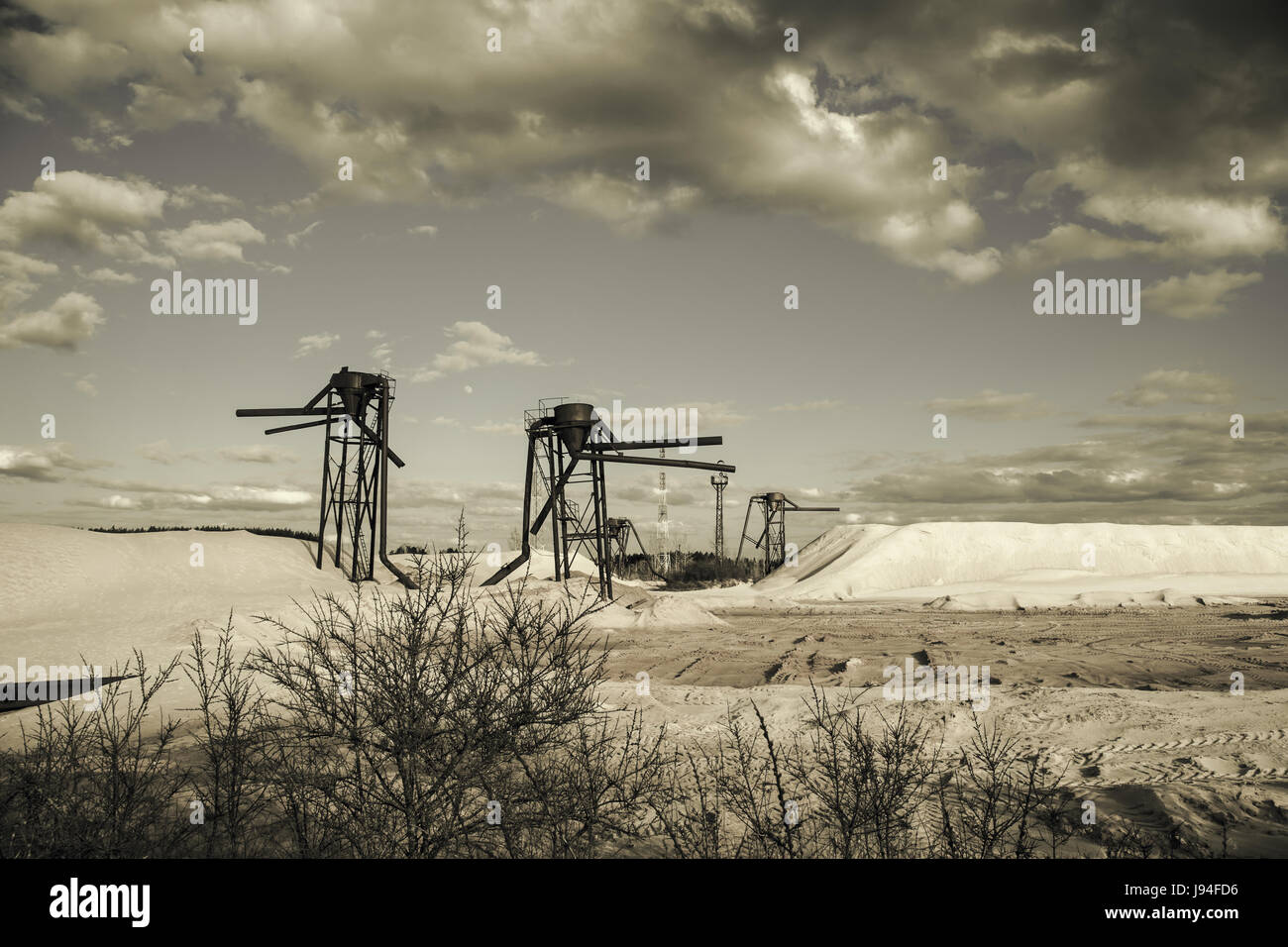 Exterior view abandoned smokestack hi-res stock photography and images ...