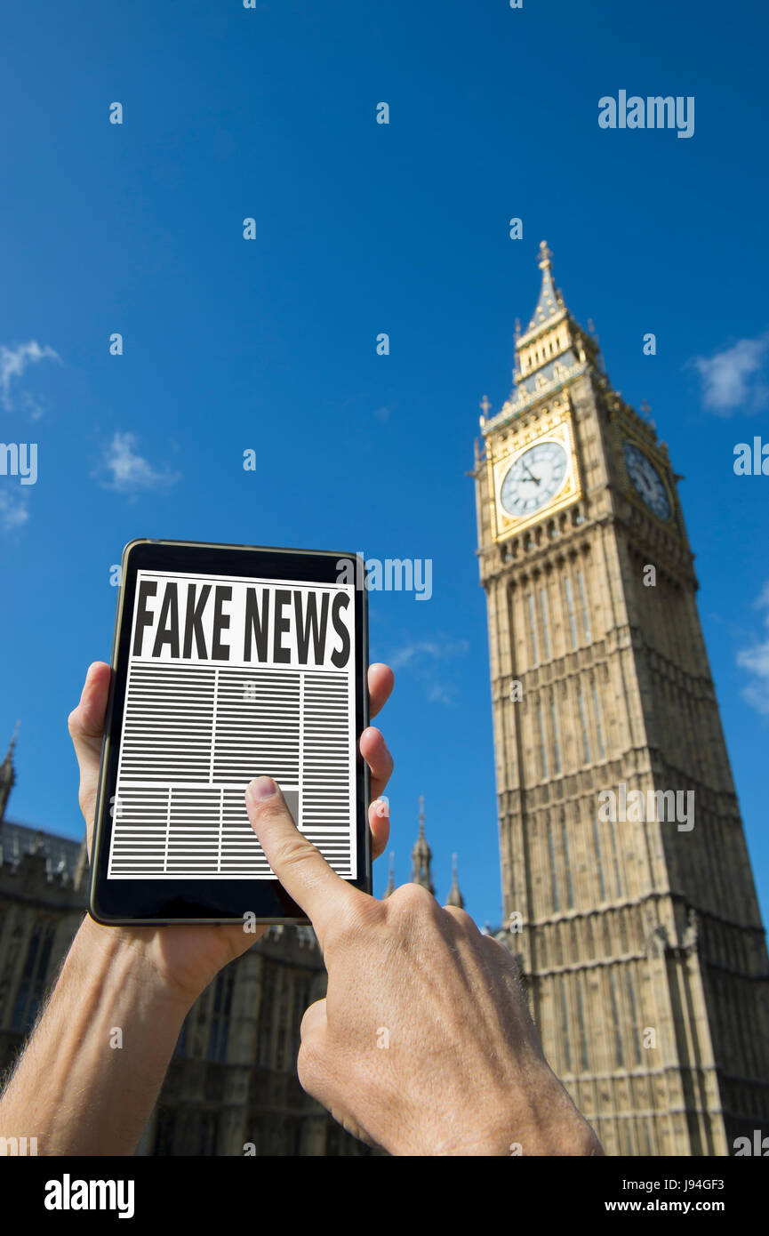 Fake news technology hi-res stock photography and images - Alamy