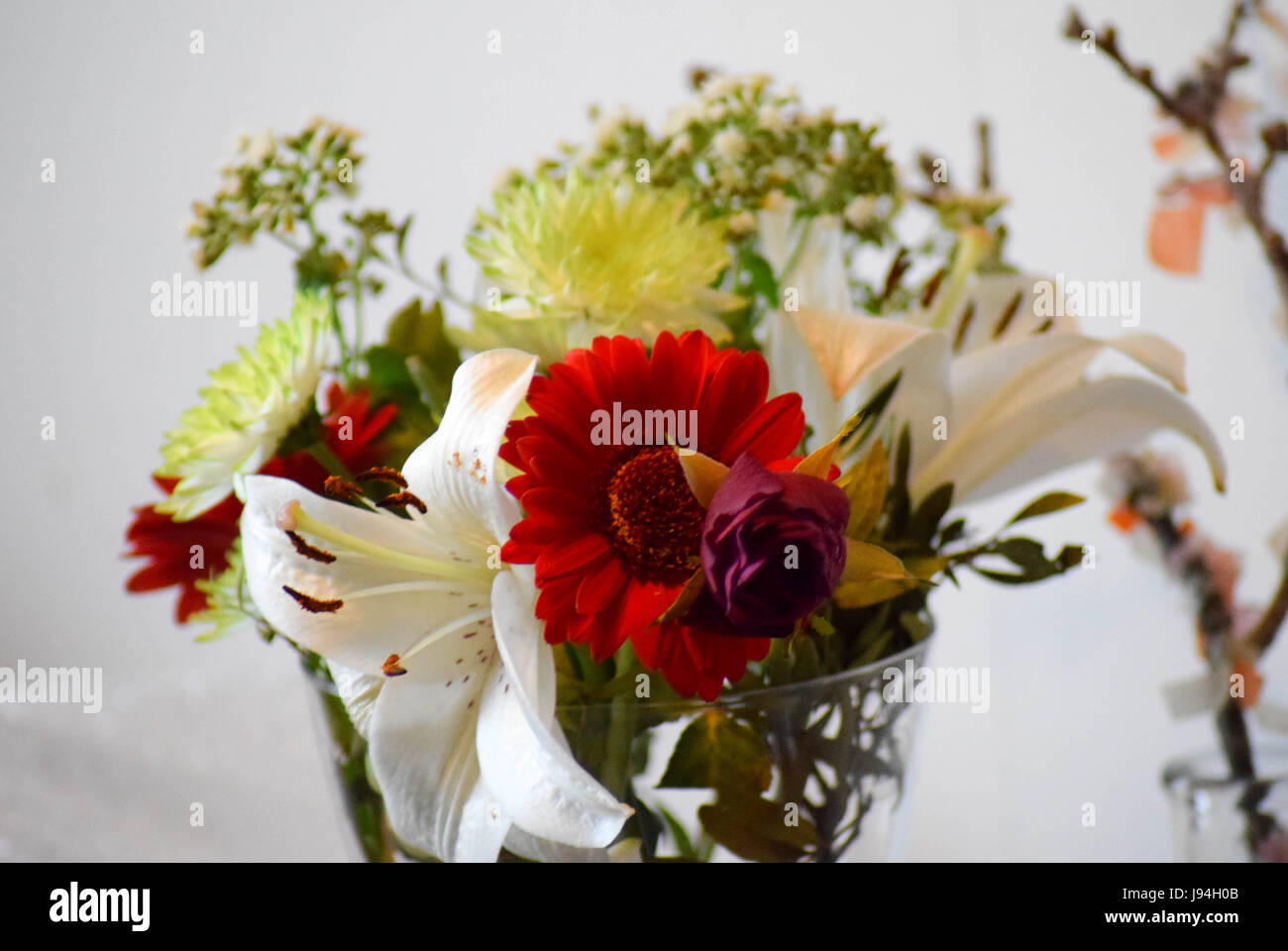 A beautiful mix of flowers Stock Photo - Alamy