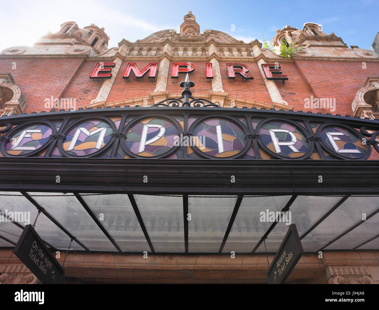 Large cinema sign hi-res stock photography and images - Alamy
