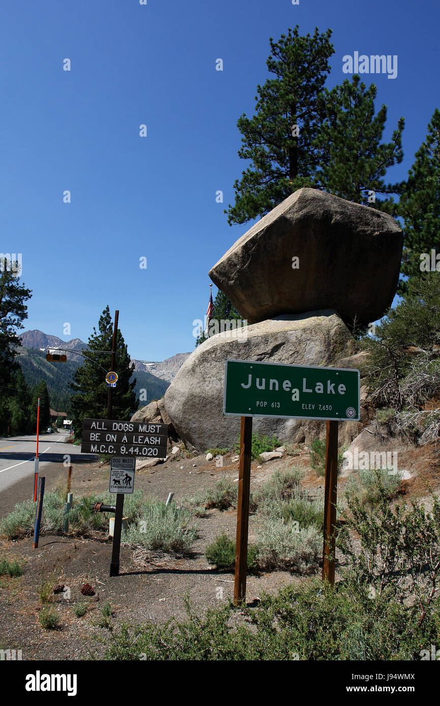 June Lake, June Mountain, Sierra Nevada mountains, California USA Stock ...