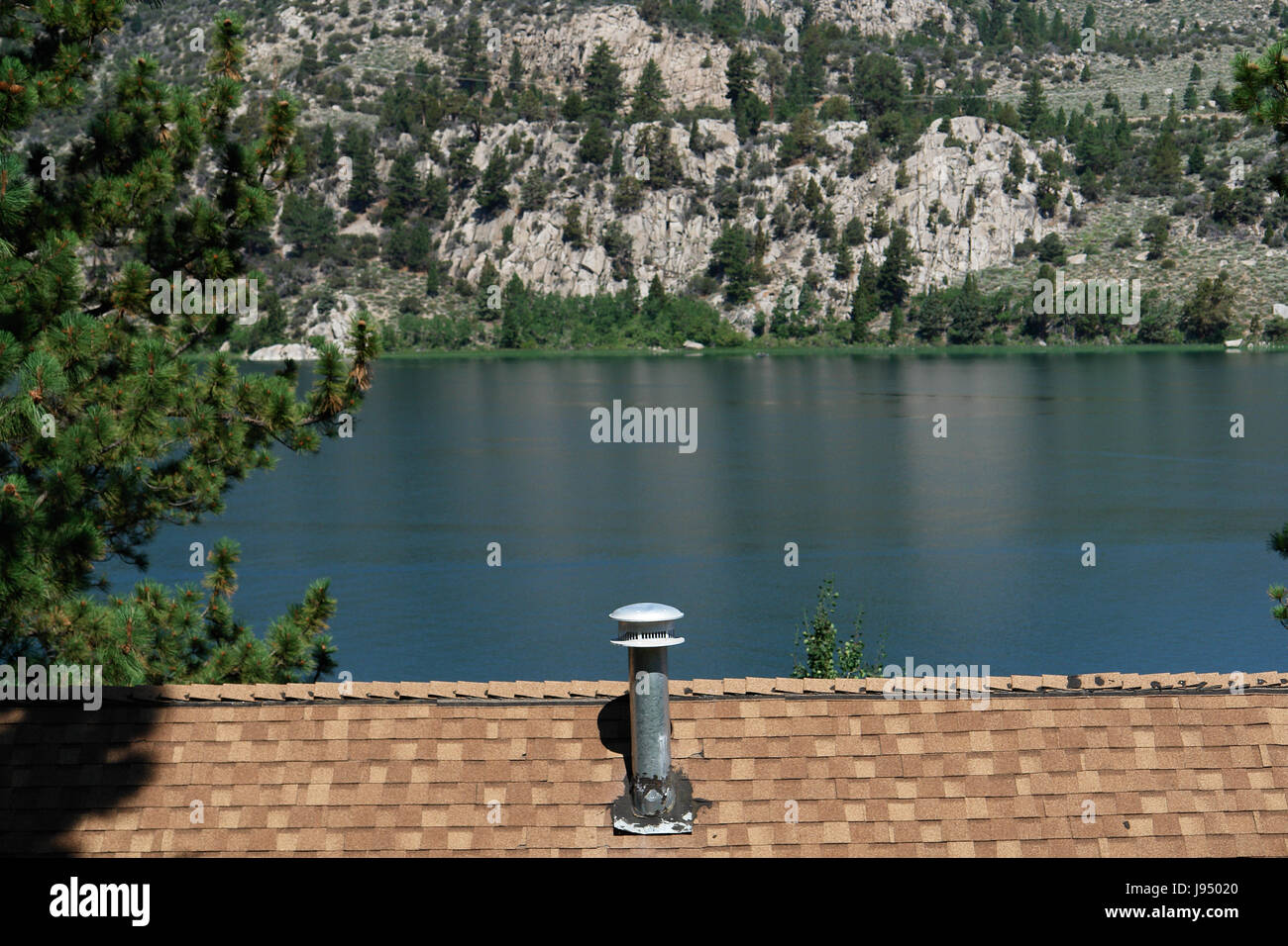 June Lake, June Mountain, Sierra Nevada mountains, California USA Stock ...