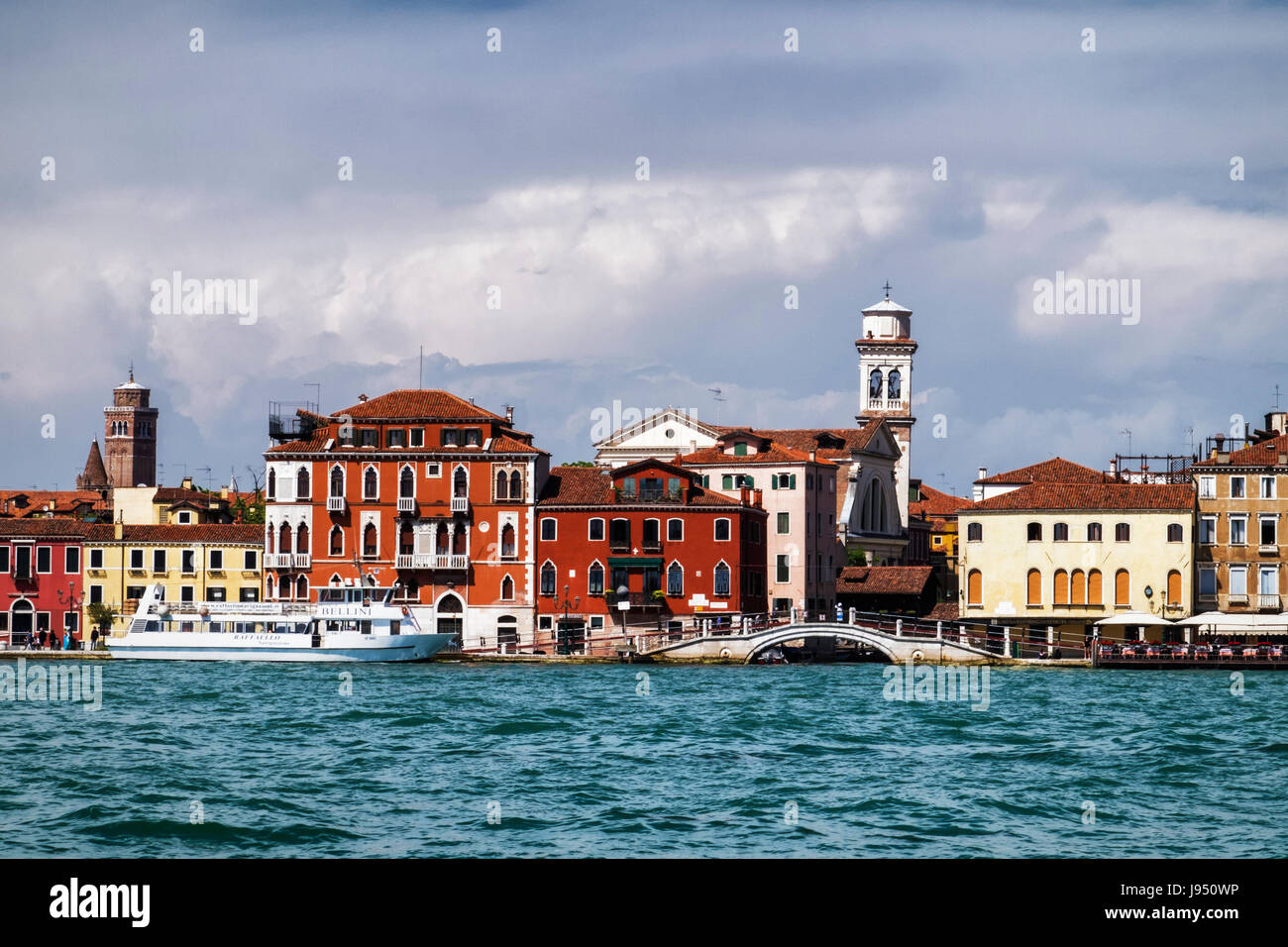 Venice Urban landscape,Scenic view,grand old houses,palazzo,bridge ...