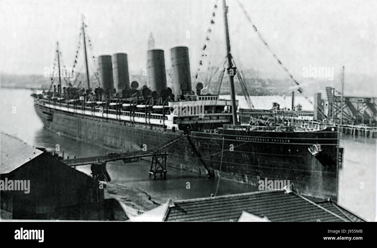 Four stacker hi-res stock photography and images - Alamy