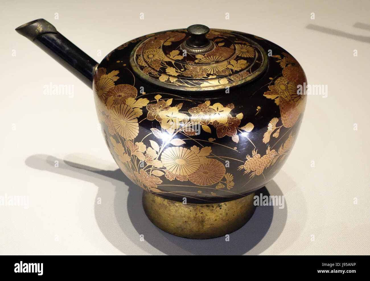 Pitcher, Azuchi Momoyama to Edo period, 16th 17th century, autumn grass ...