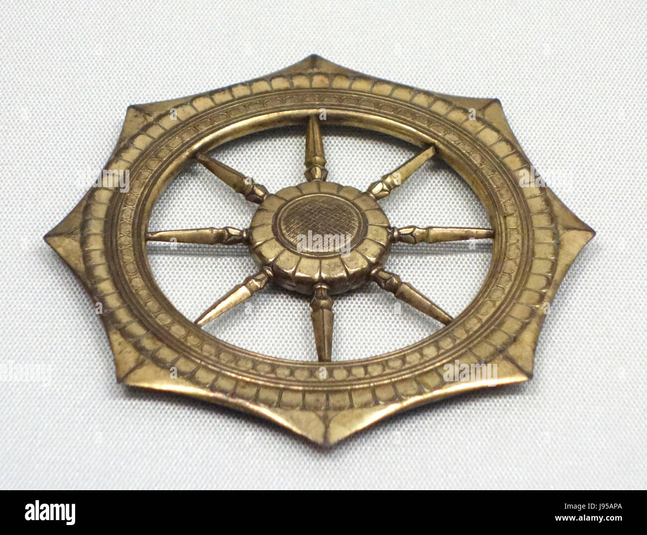 A wheel-shaped Buddhist ritual instrument from the Kamakura period ...