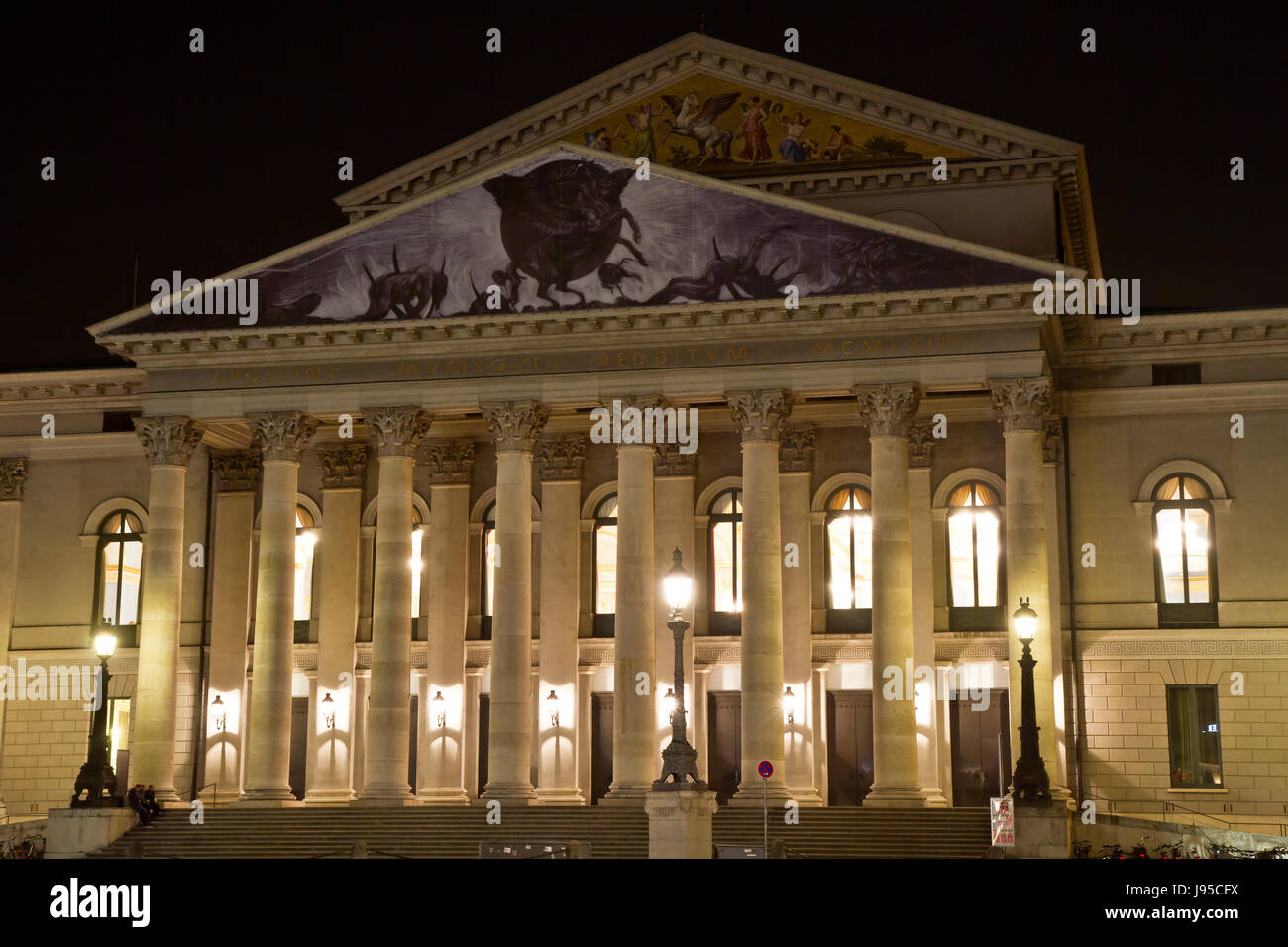 German opera house hi-res stock photography and images - Alamy