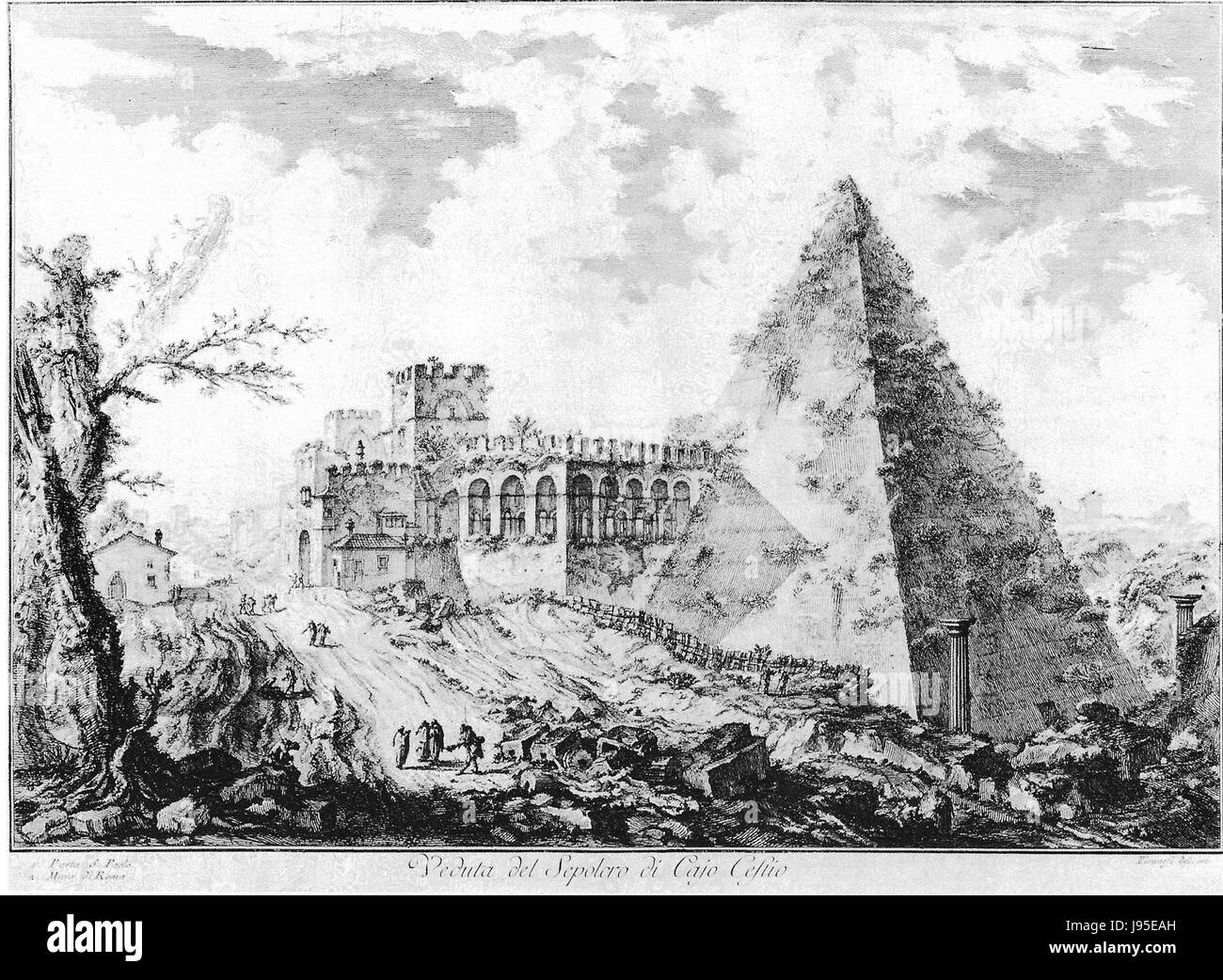 Pyramid restoration Black and White Stock Photos & Images - Alamy