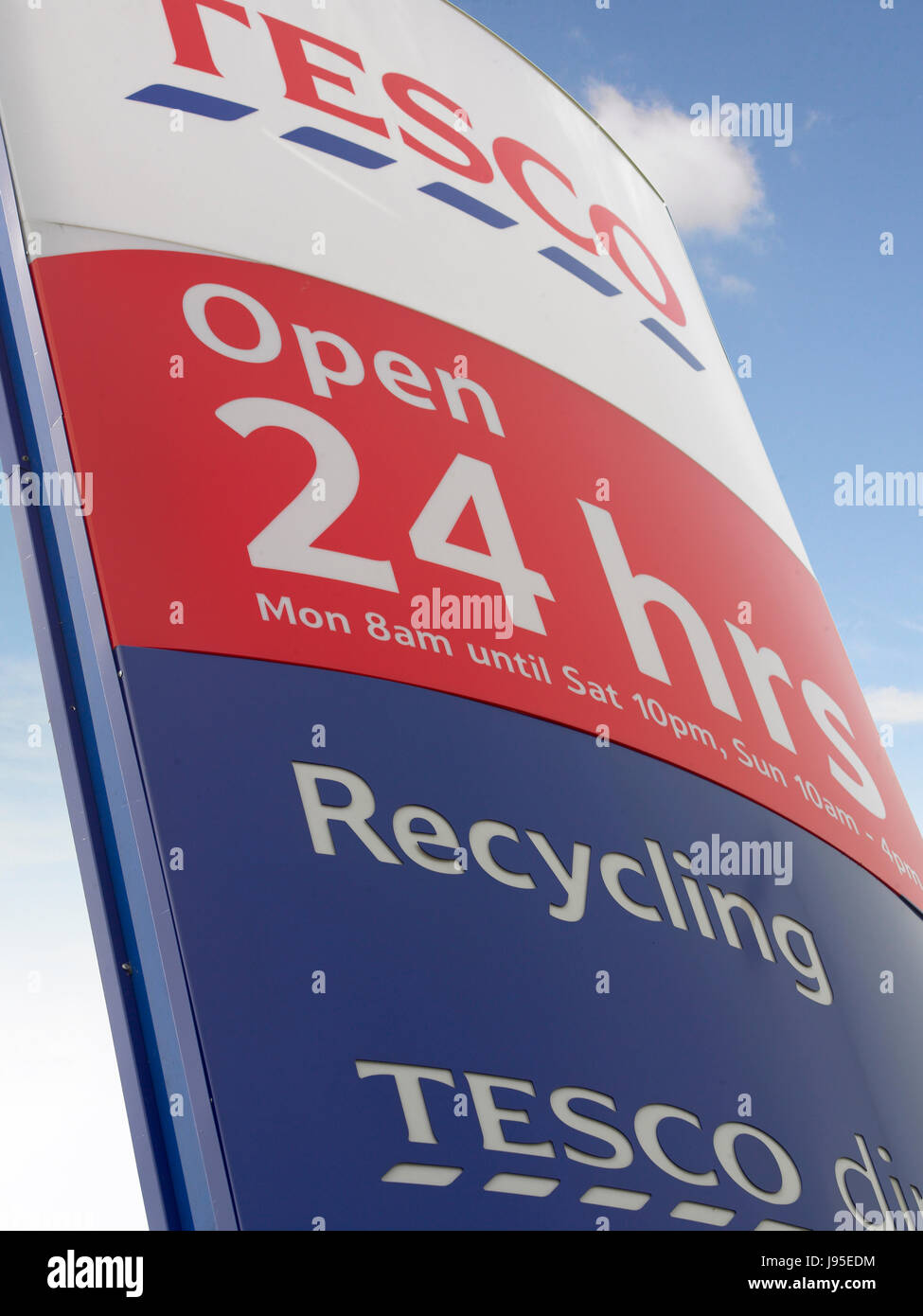 Red entrance tesco hi-res stock photography and images - Alamy