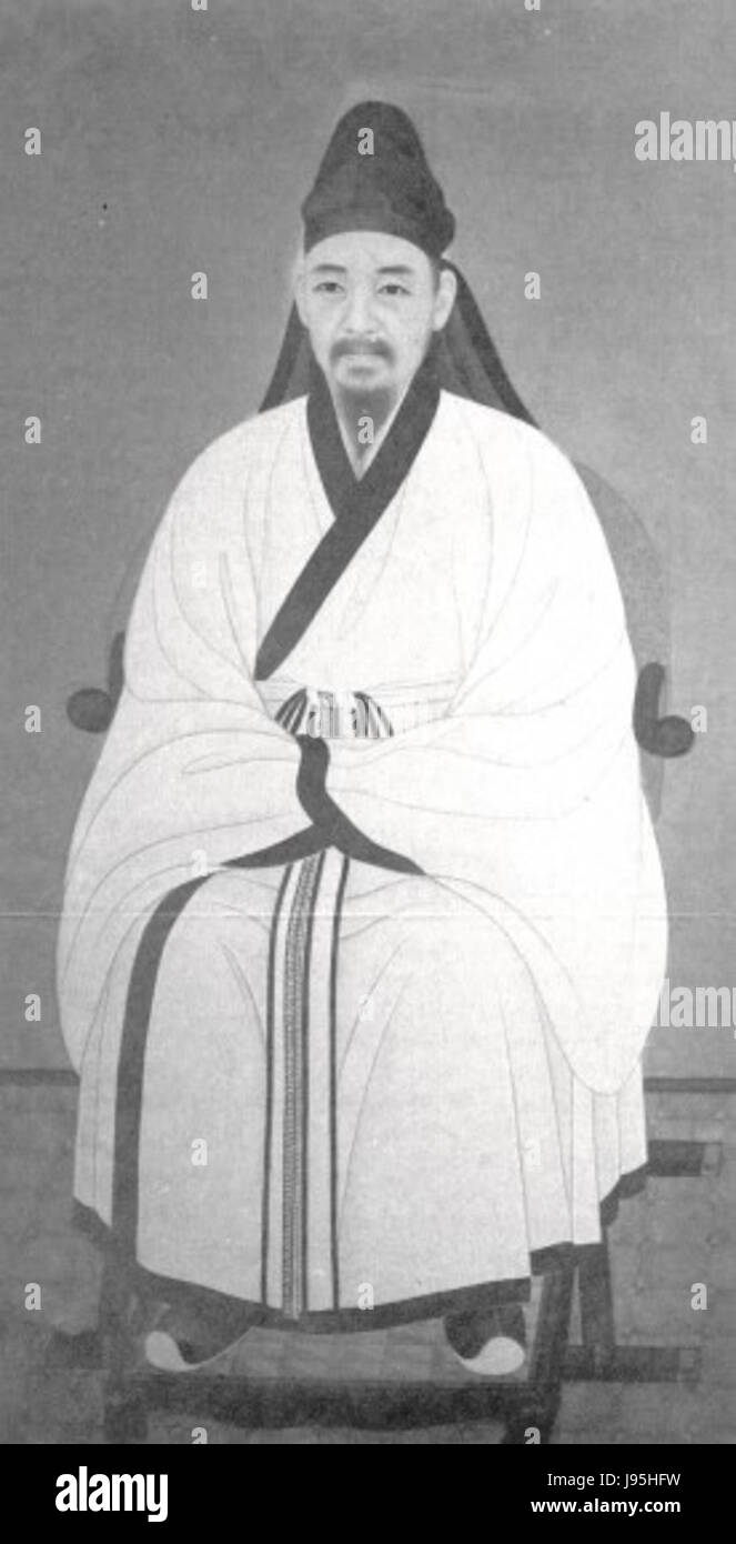 An image of a sculpture or portrait representing the figure of Yi I, a ...