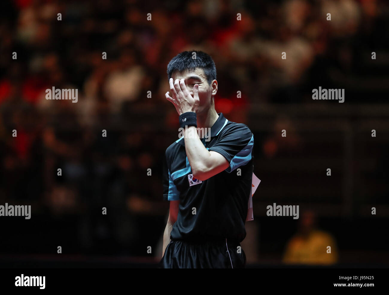 Dusseldorf, Germany. 5th June, 2017. South Korea's Lee Sangsu reacts ...
