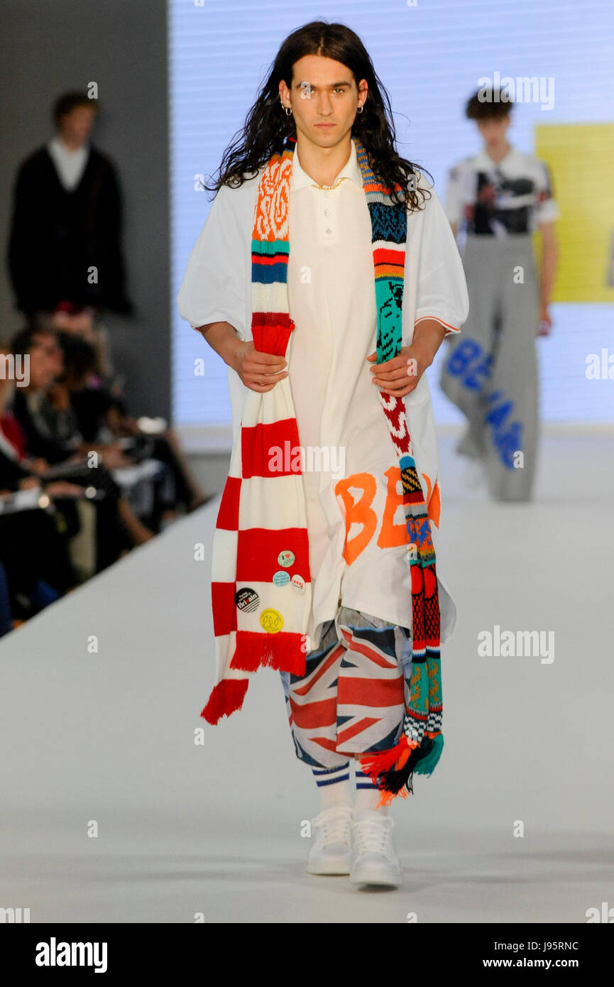 London, UK. 5th June, 2017. A model presents a look by Emily Butcher ...