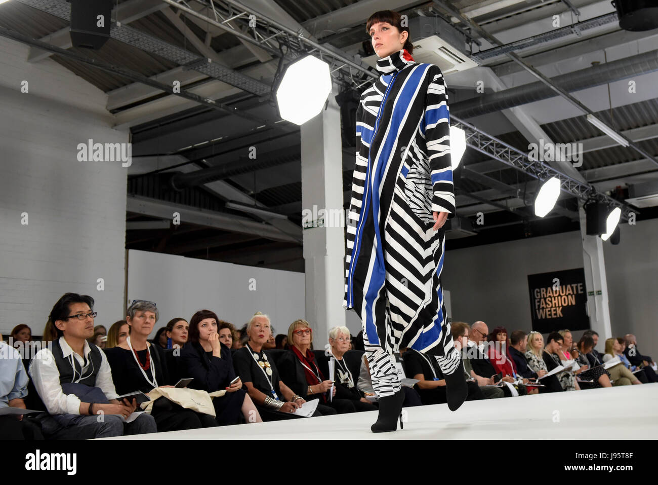 London, UK. 5th June, 2017. A model presents a look by Sarah Carter ...